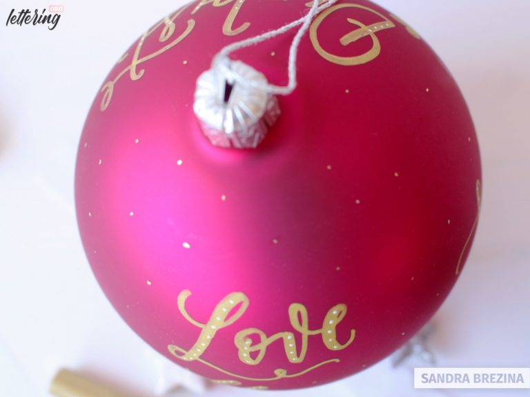 How to create gorgeous hand lettered Christmas ornaments (Tutorial)